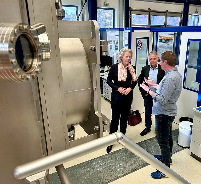 IOM Leipzig: Rector of Leipzig University visits the IOM